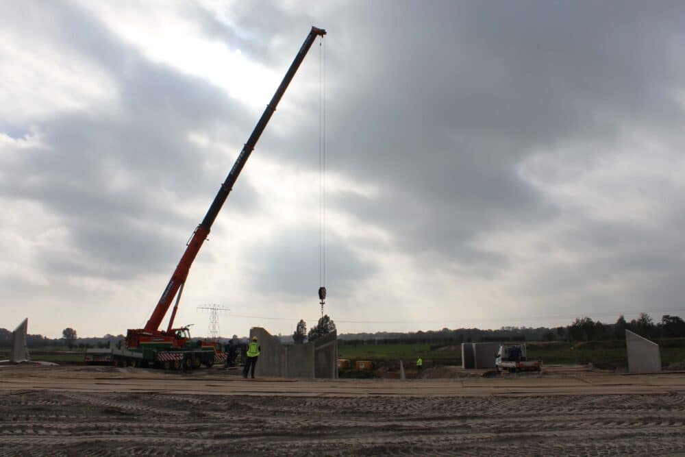 Bosch Beton - Dike from retaining walls for De Vork depot in Haren