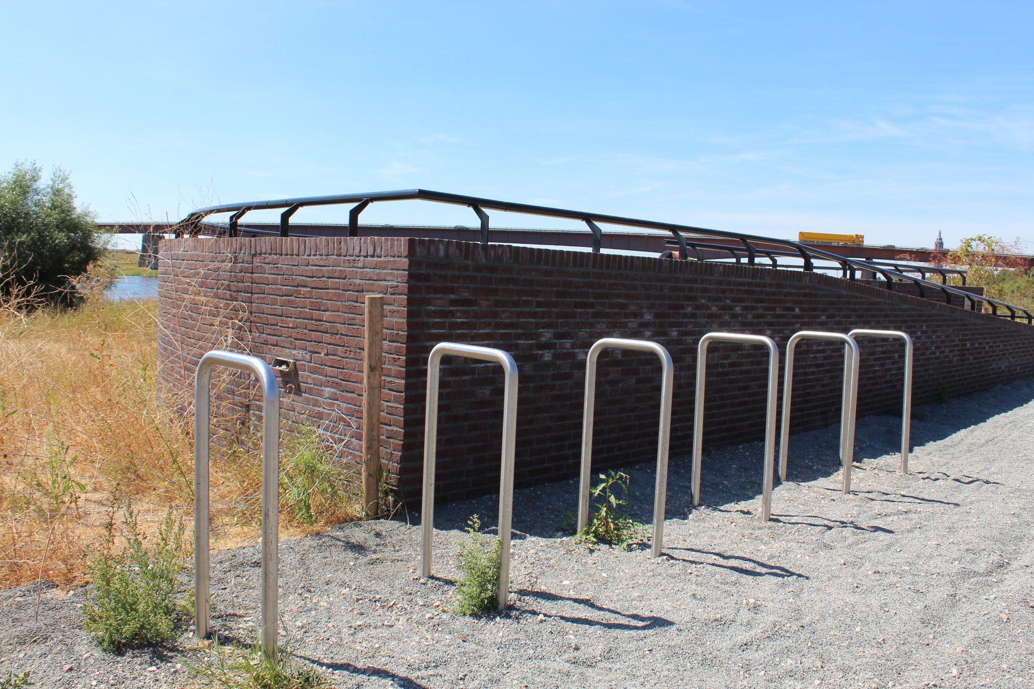 Bosch Beton - Radius retaining walls for viewpoint in Rhenen