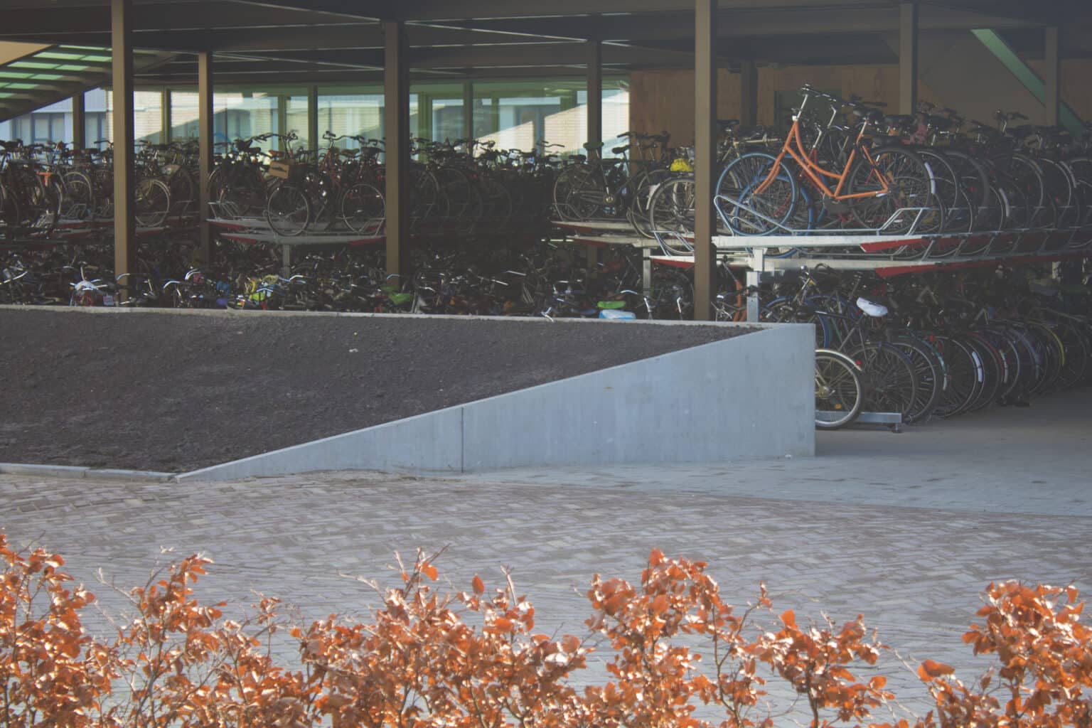 Bosch Beton - Retaining walls for architectural bicycle storage ...